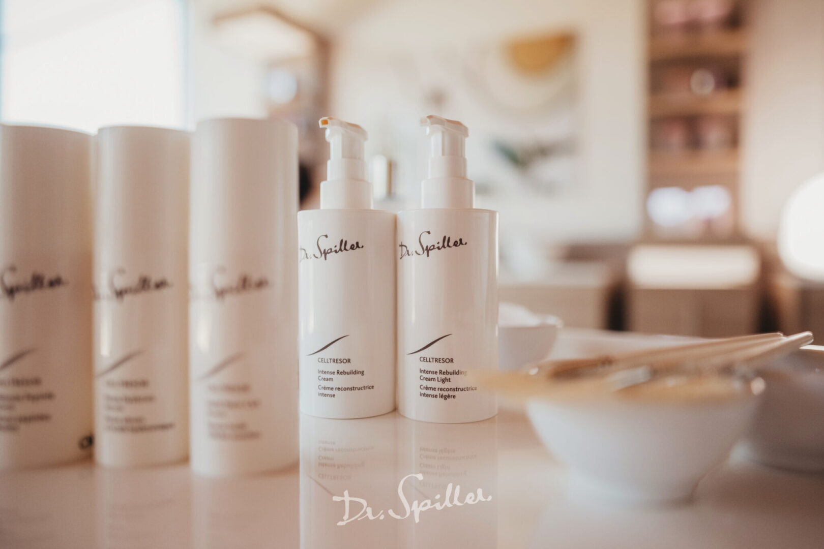 Maak kennis met Dr. Spiller en ontvang een demo behandeling en try-out ...